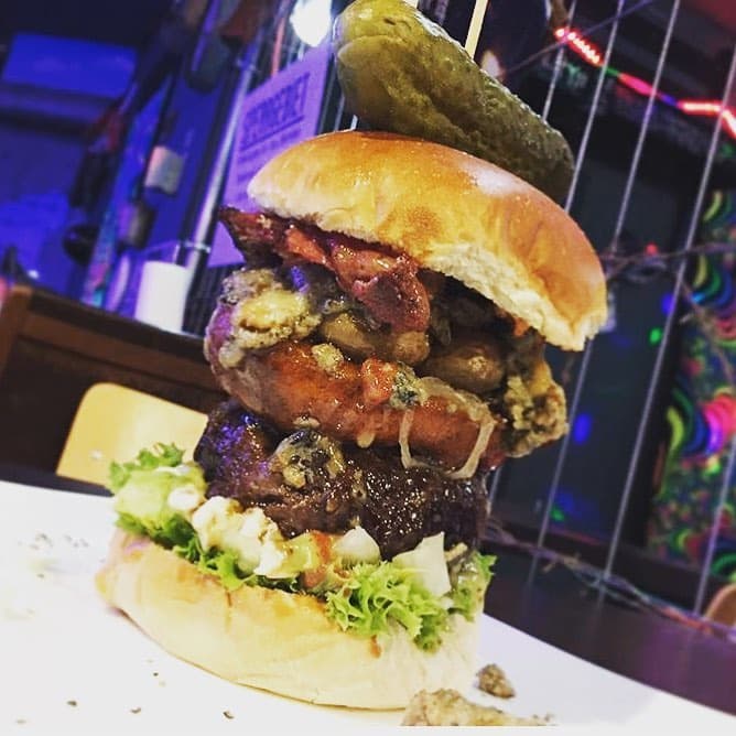 Lily Burger "Beef & Vegan Grill-Club“ | Best Burgers in Berlin